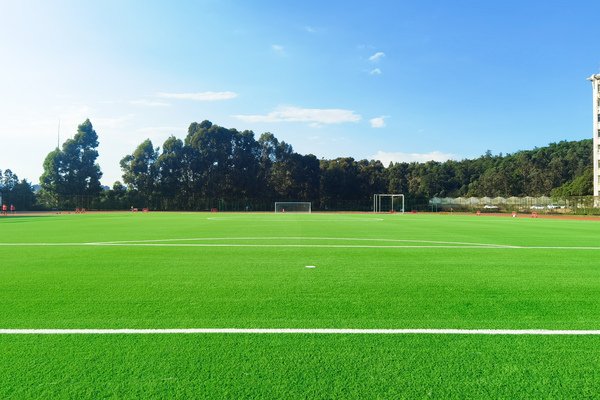 Hoe bouw je een voetbalveld? - MF VLOER